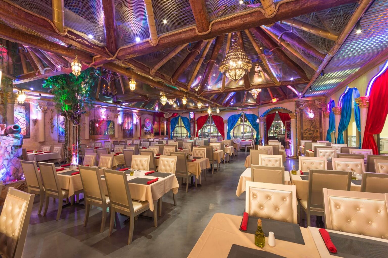 16 Must-Visit Restaurants in Pompano Beach, Florida