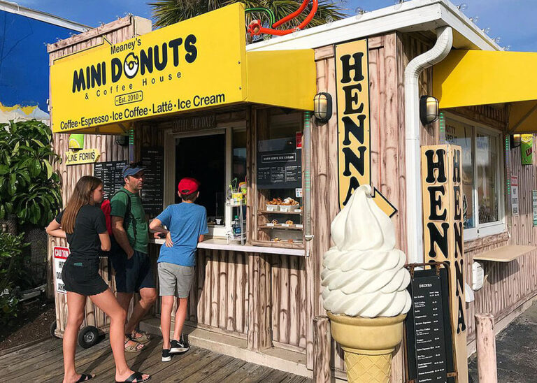 13 Must-Visit Restaurants in Siesta Key - The Wild Trek